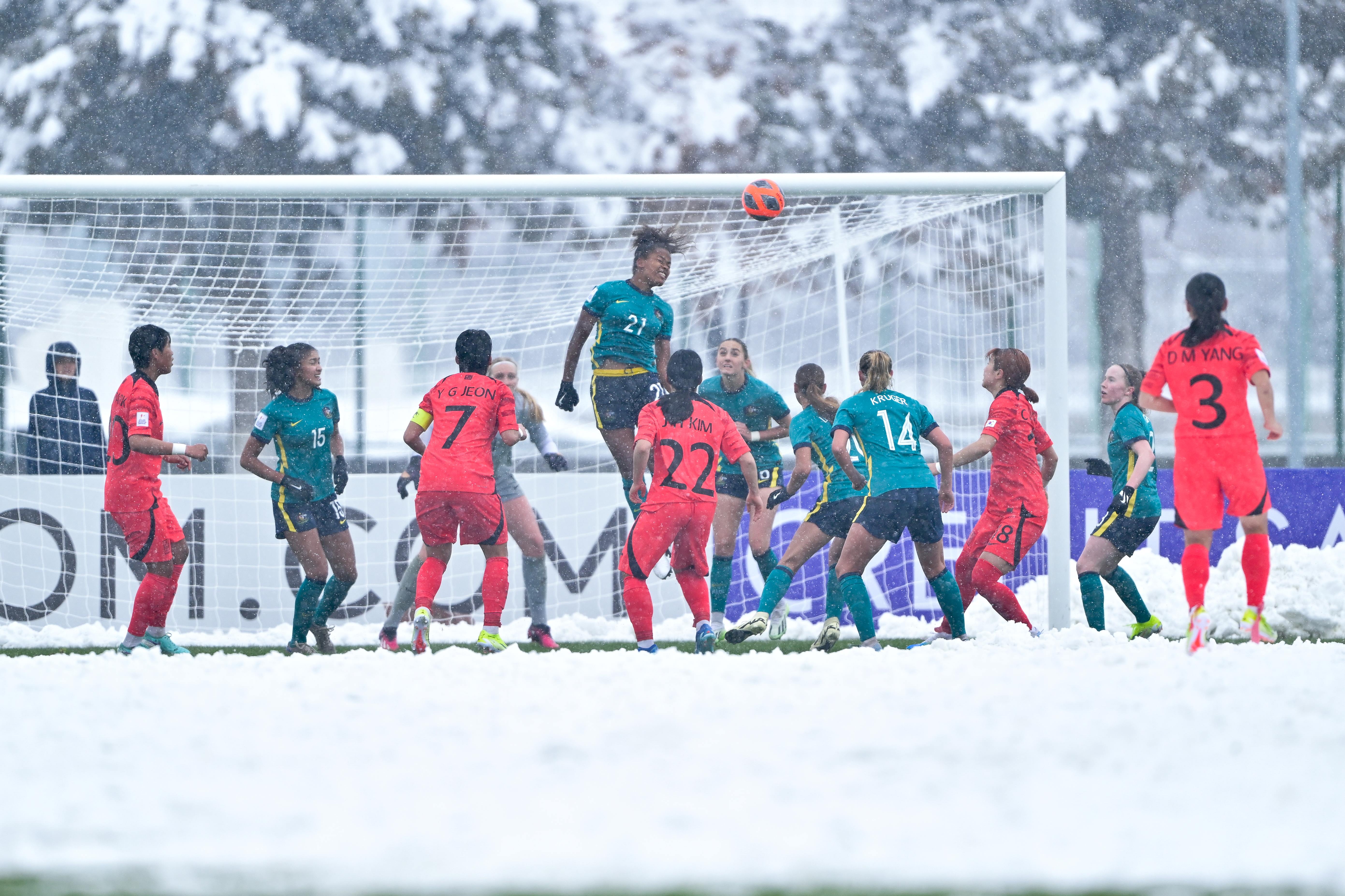 Naomi Chinnama - Every setback makes me stronger | My Football